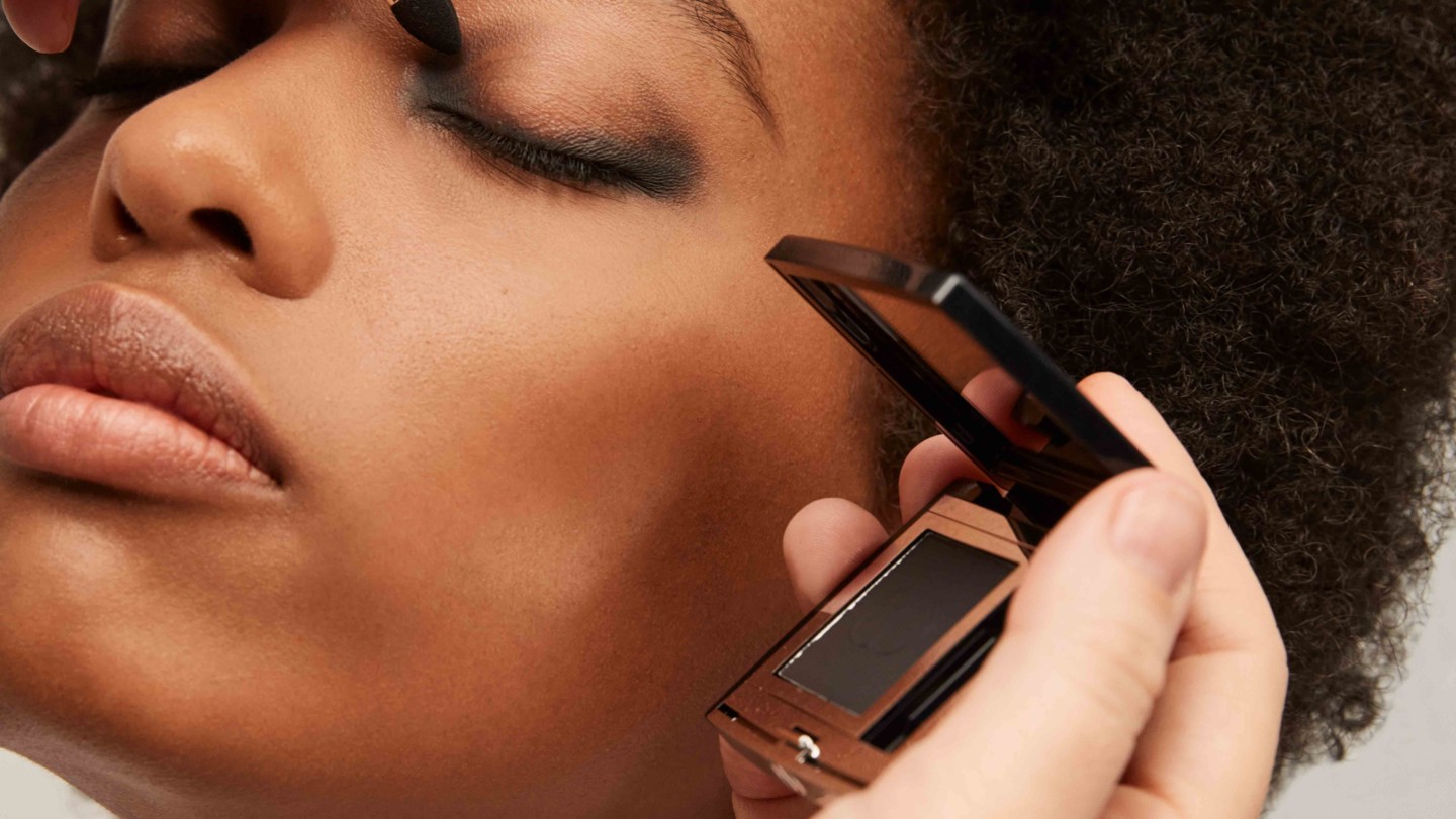 Makeup look: Dior fall-winter 2021 ready-to-wear collection| DIOR | DIOR